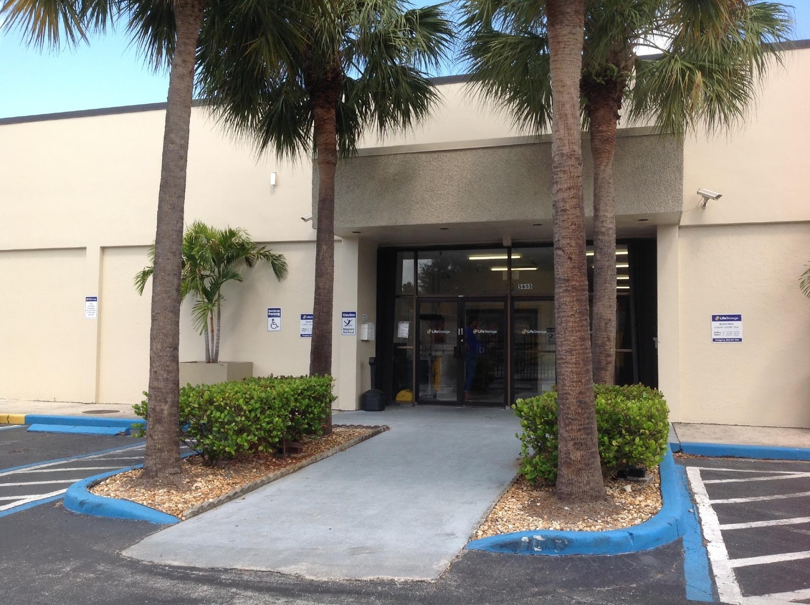 Storage Units in Plantation near Fort Lauderdale - Storage Facility